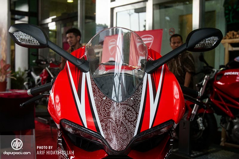 Motor Drag Ninja : Modifikasi Motor Ducati Bercorak Batik Indonesia ...