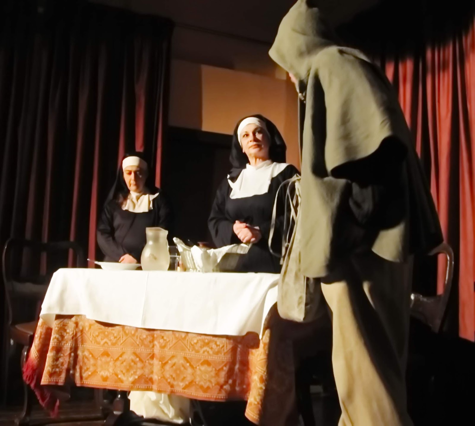 ΠΟΛΙΤΕΙΑ ΘΕΑΤΡΟΥ: ΟΙ ΑΘΛΙΟΙ του Βίκτωρος Ουγκώ 2018-2019