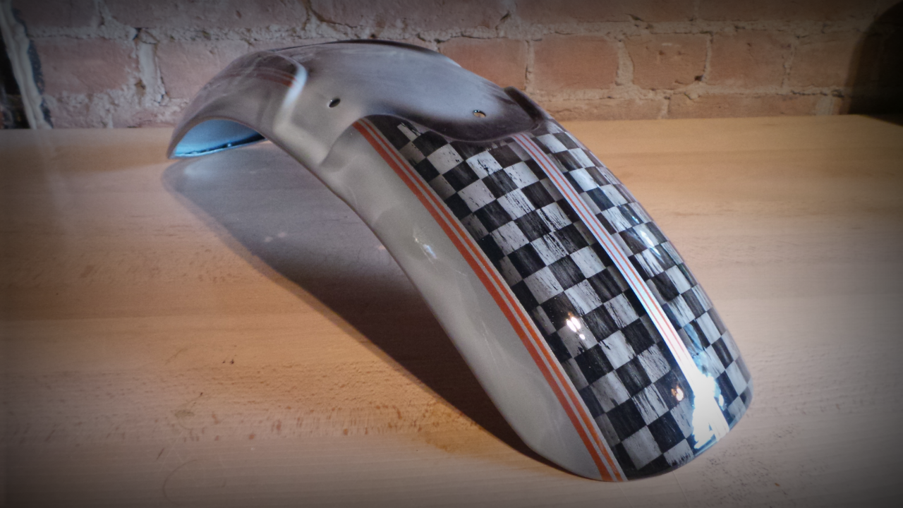 Online Motorcycle Paint Shop: distressed checkered with smoke on silver