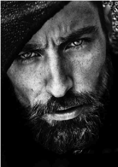 Fate and Faith: Sunday Sundries--Scruffy Eye Candy Edition