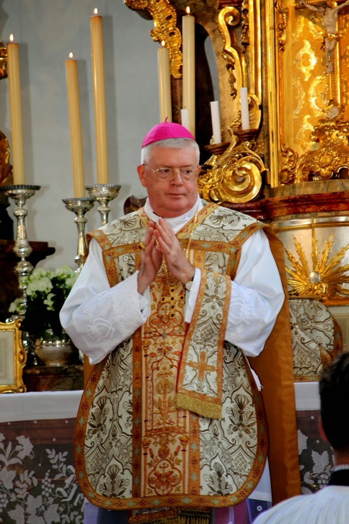 Frischer Wind: Kurienerzbischof Guido Pozzo in Maria Vesperbild