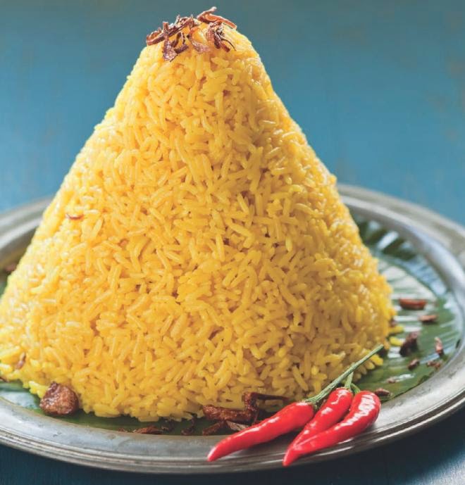 How to Make Indonesian Nasi Kuning – Yellow Coconut Rice Asian Cooking ...