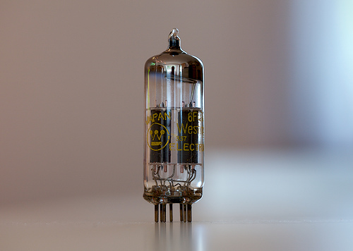 Electronics projects and tutorials: Milestones in digital electronics ...