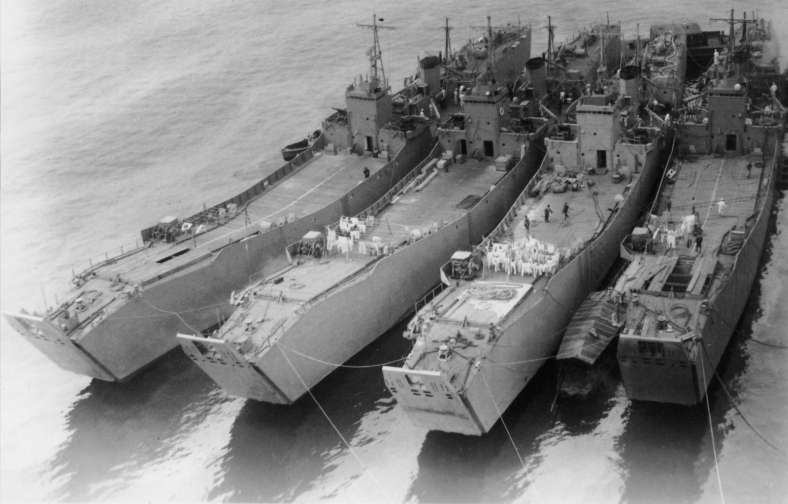 Warships Of The Imperial Japanese Navy: AMPHIBIOUS ASSAULT SHIPS ...