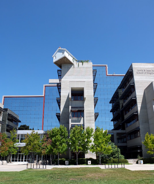 UCSD / Art & Architecture