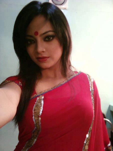 Indian Bhabhi Latest Photos 2017 | Damn Sexy