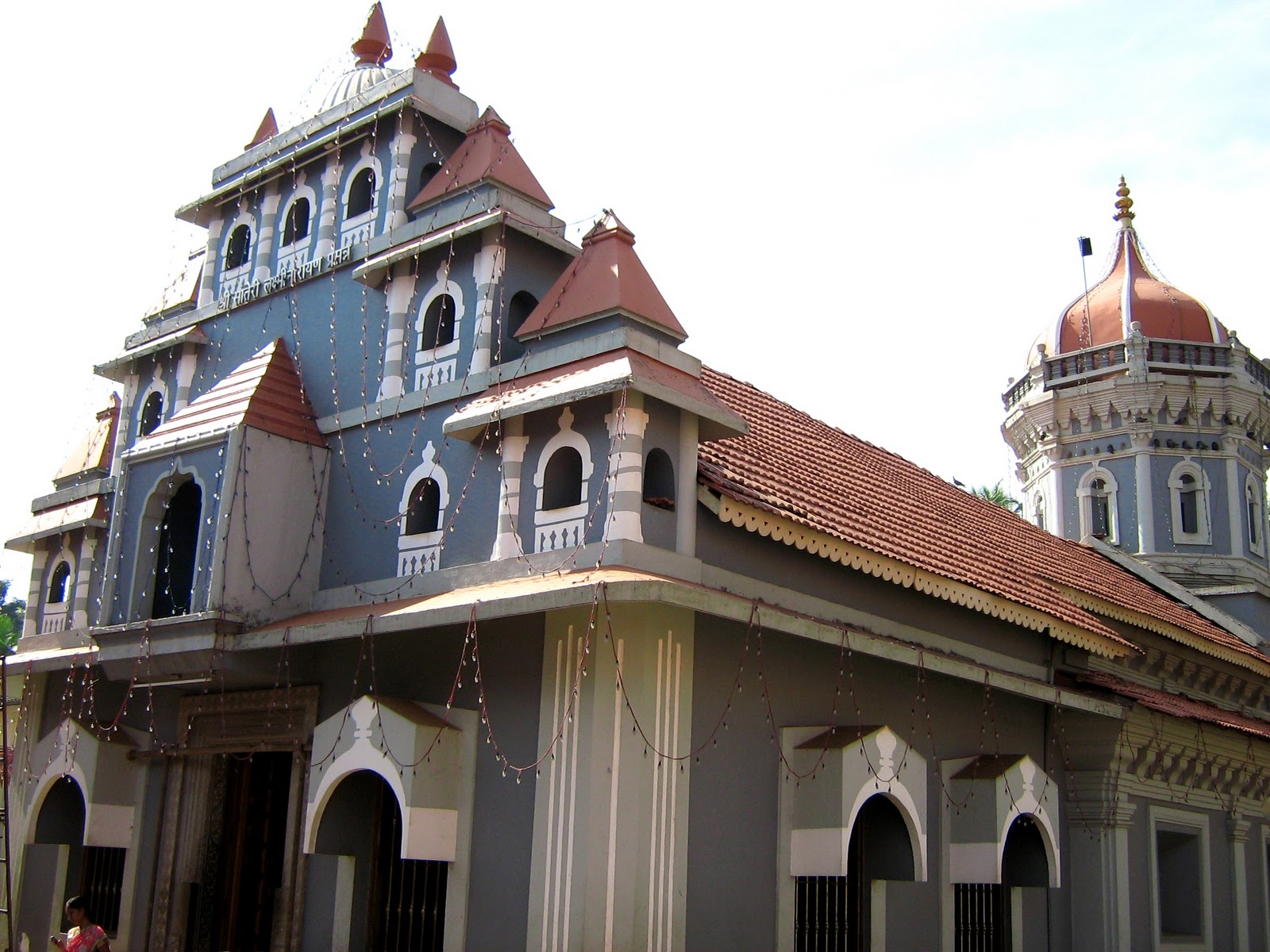 Travelz Unlimited: Mhalsa devi temple, Mardol , Goa.
