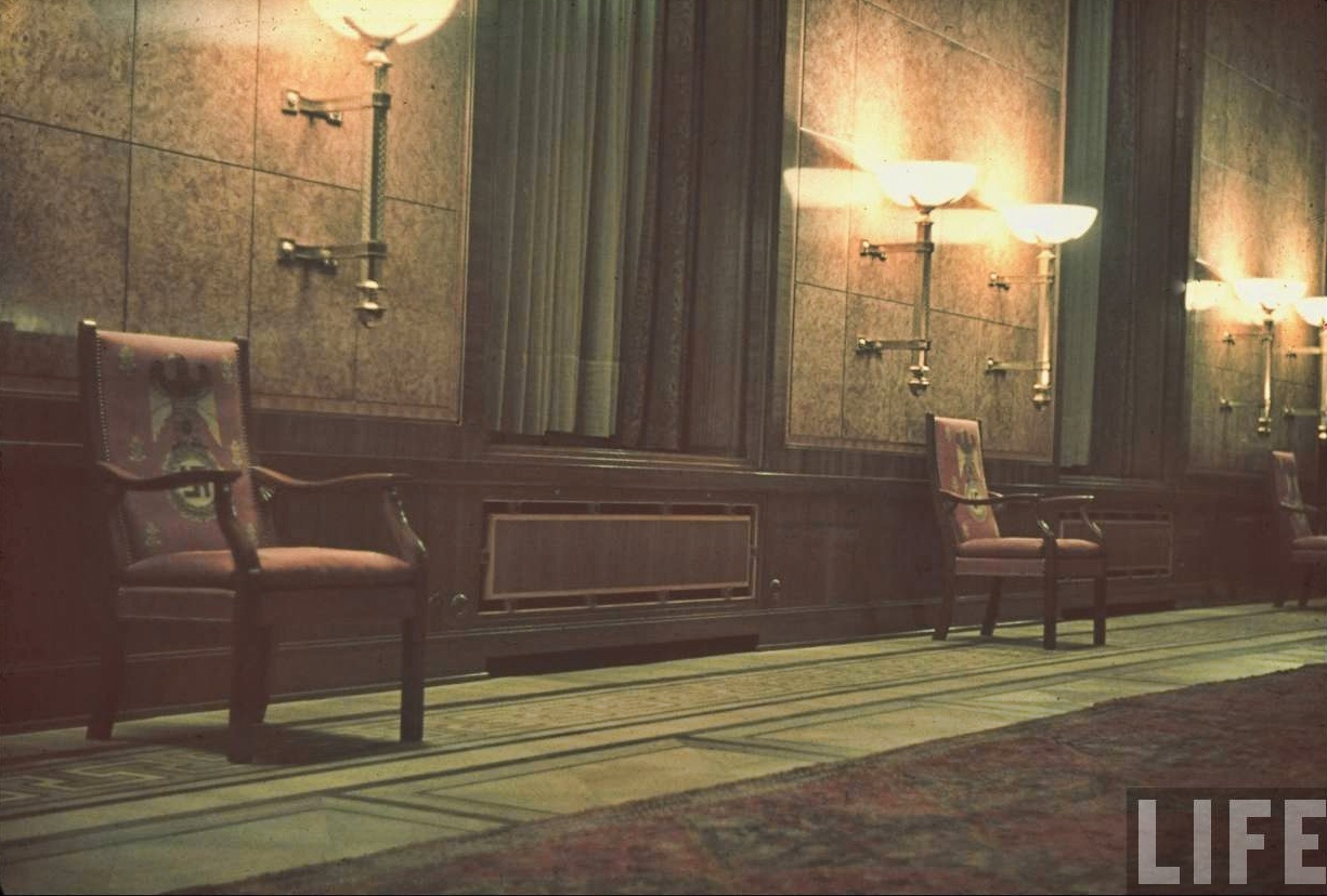 Inside Hitler's Private World: Rarely Seen Color Photos Reveal Lavish ...