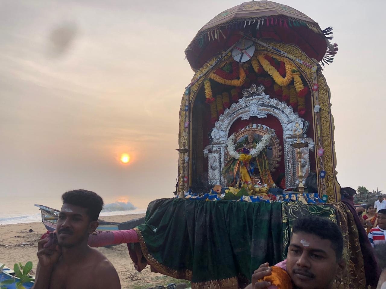 திருவெம்பாவை 5ம் நாள் ஊர்வலம்... - Karaitivu.org