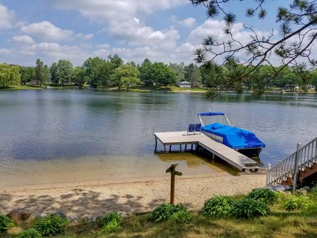 6703 Swallow Harrison MI Dodge Lake Waterfront Home for