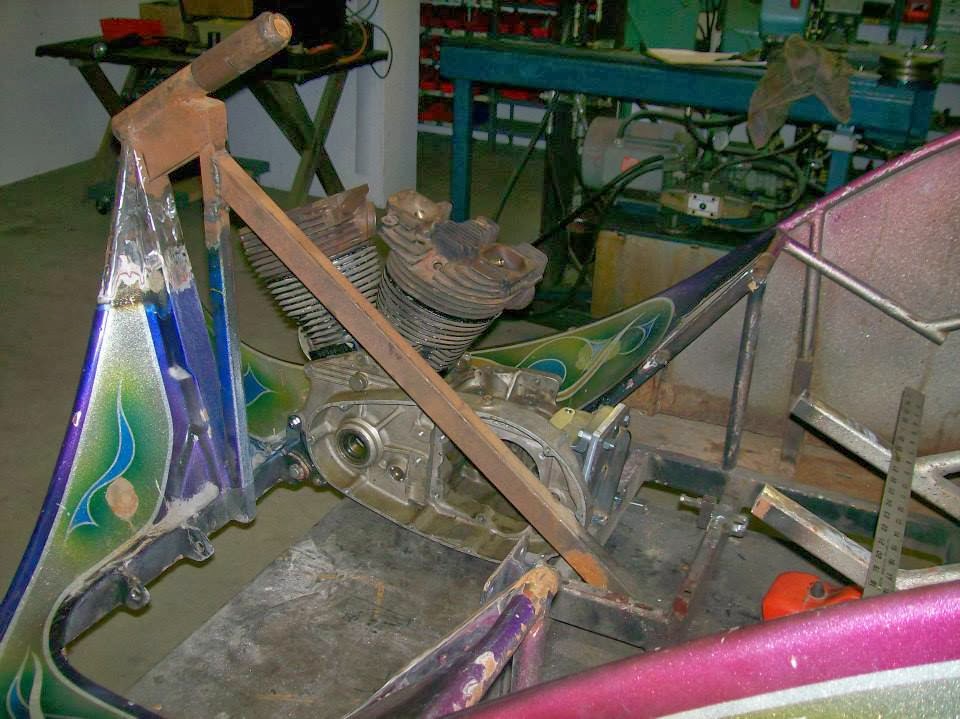 AEE Choppers: Mocking up the engines...Big Twin