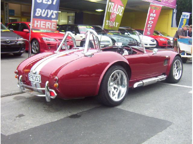 Retro Cars: AC Cobra