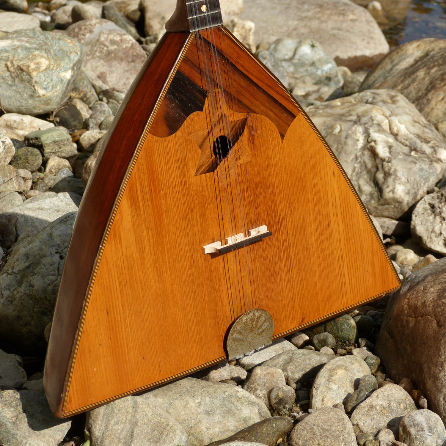 Jake Wildwood: 1920s Favilla 6-String Balalaika