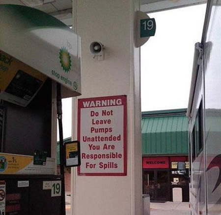 deroucicho: 12 Hilariously Ironic Signs