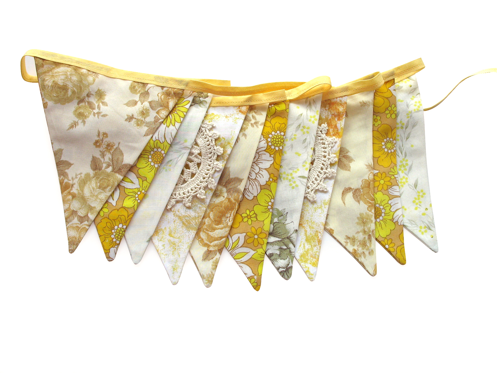 Merry-Go-Round Handmade: Vintage Floral Flag Bunting - Ideal for a ...