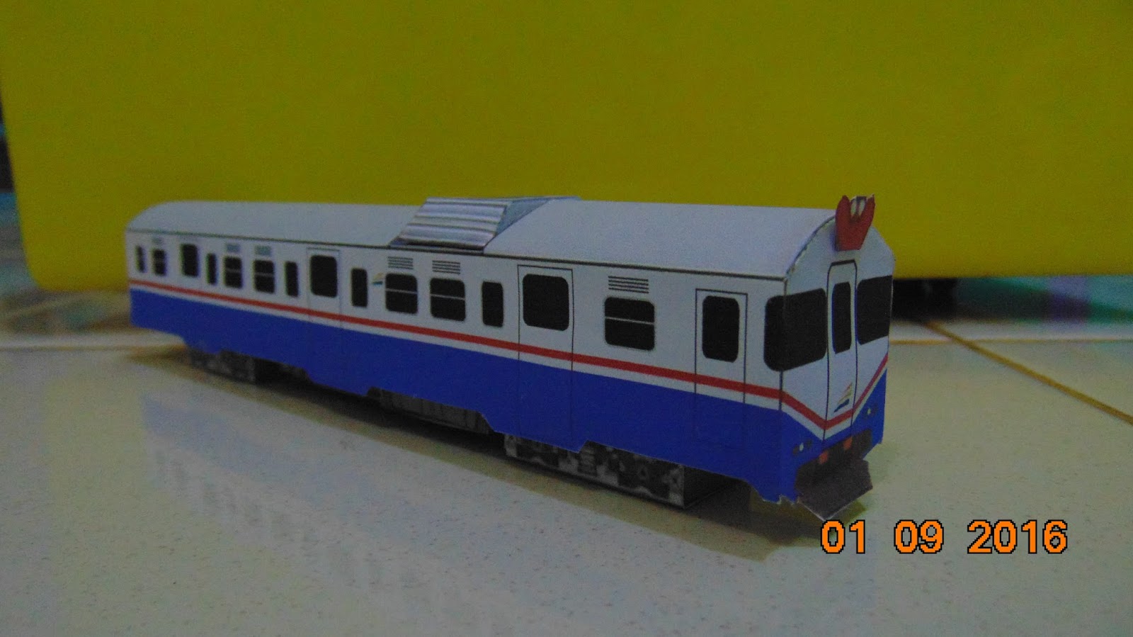 Beberapa Pola Papercraft Lokomotif dan Hasilnya