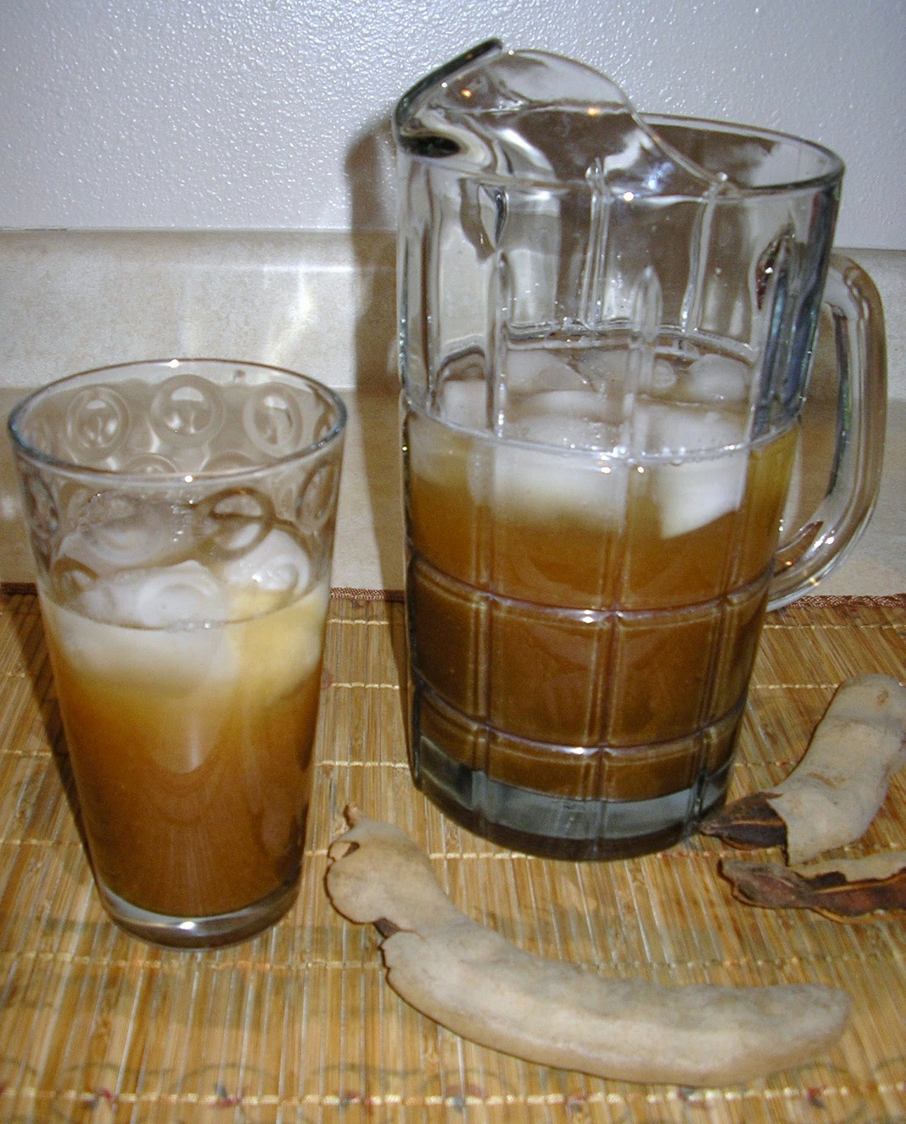 Cinnamon-Sugar: Refresco o Jugo de Tamarindo (Tamarind Drink)