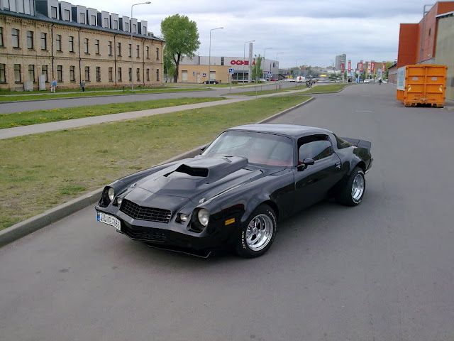 There's always one that's here to screw up the program.: Bitchin' Camaro!