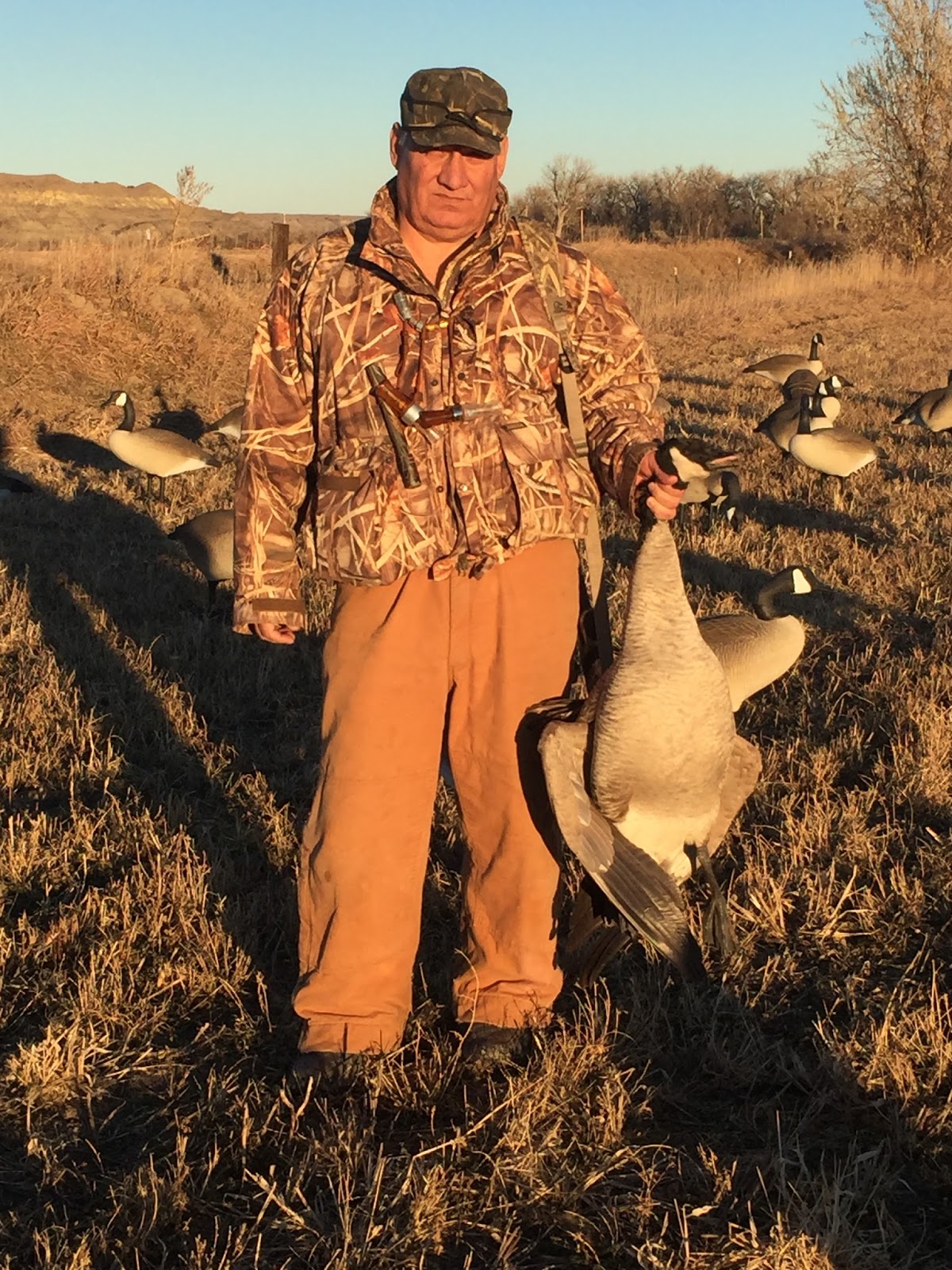 DEANPARISIAN.COM : Dean Parisian endorsed goose hunting gear
