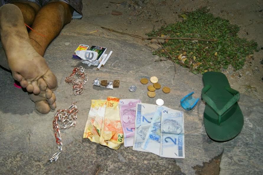 BLOG DO ELISBERTO COSTA: Traficante é executado na “Pedra do Pitoco”.