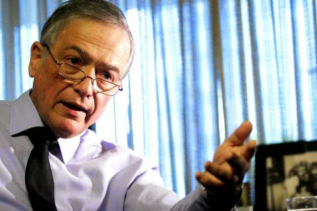 TODA LA CLASE POLÍTICA PERUANA LAMENTA MUERTE DE HENRY PEASE