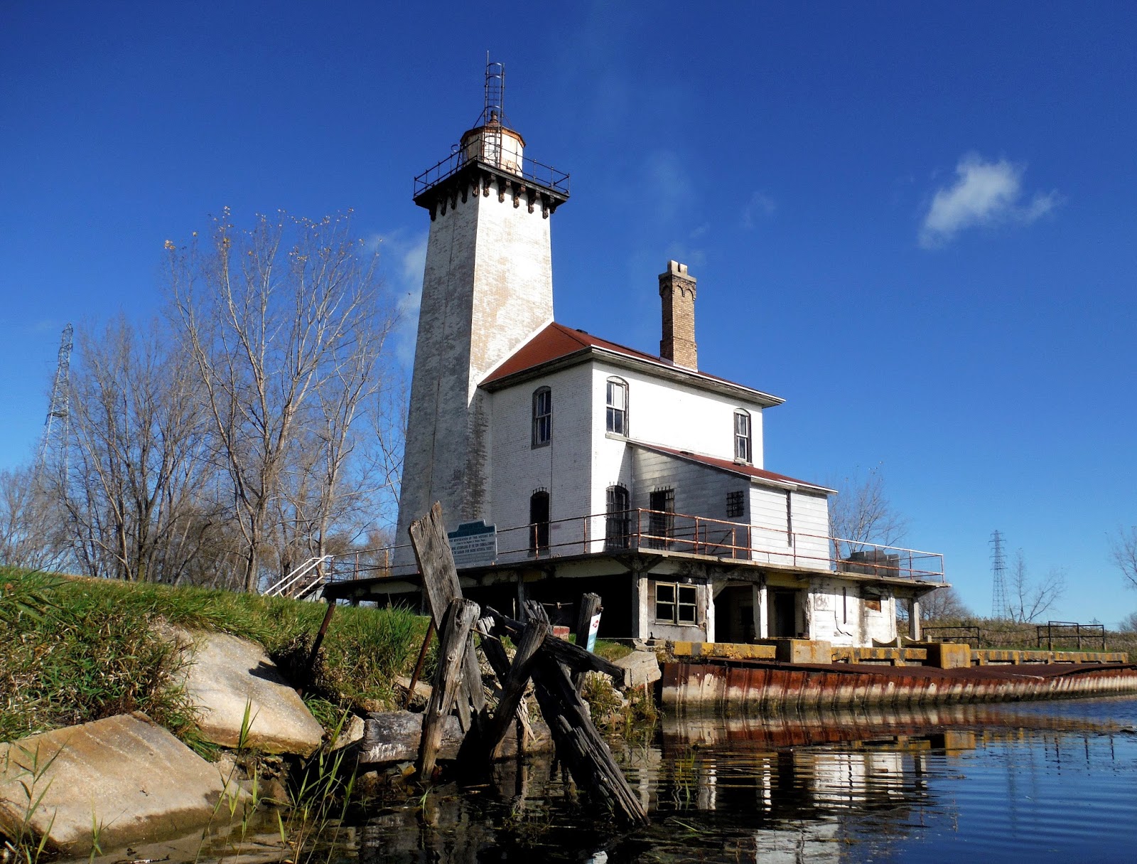 WC-LIGHTHOUSES: SAGINAW RIVER REAR RANGE LIGHTHOUSE-ESSEXVILLE, MICHIGAN