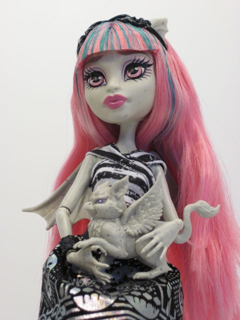 Monster High Review: Rochelle Goyle and Roux | The Toy Box Philosopher