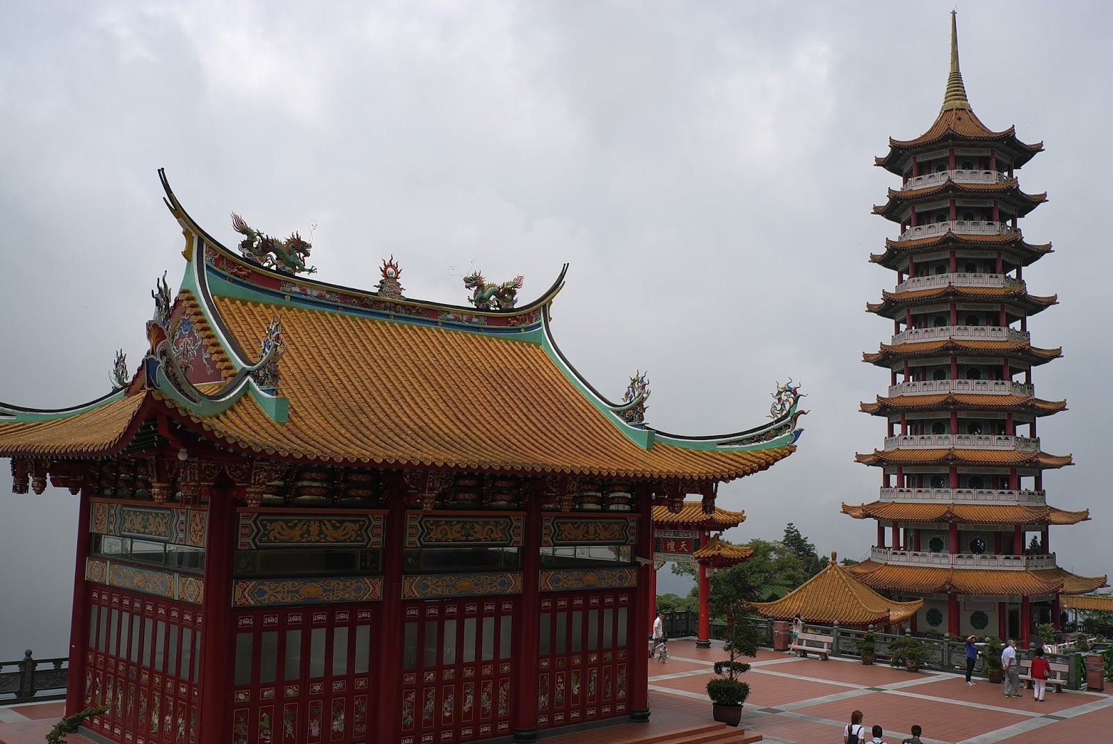 JE TunNel: CHIN SWEE Caves Temple 清水岩庙 @ ResortsWorld Genting is a Must ...