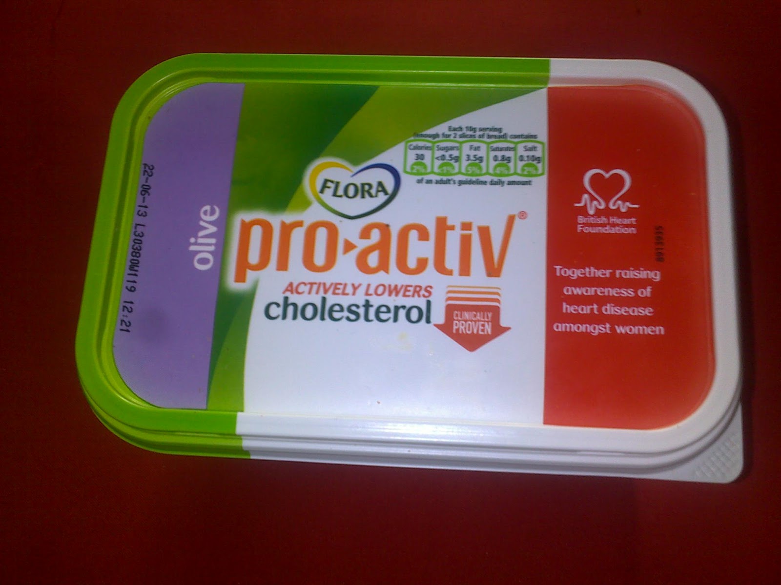 Sophia's Product Reviews: Flora Pro-activ: Actively Lowers cholesterol