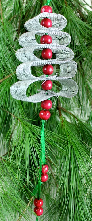 Ashbee Design: DIY Christmas Ornament #4 • Loop Tree