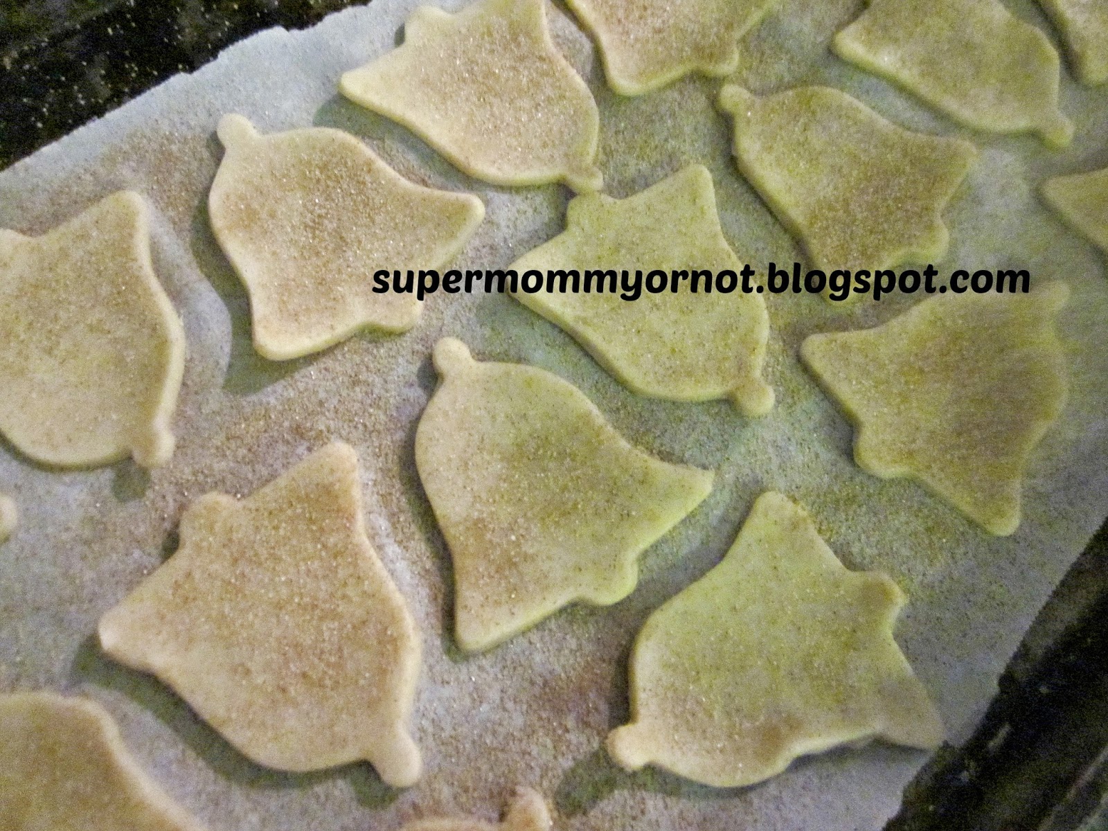 Supermommy!...or not.: Pie Crust Cookies or How to Use Up Extra Pie Dough