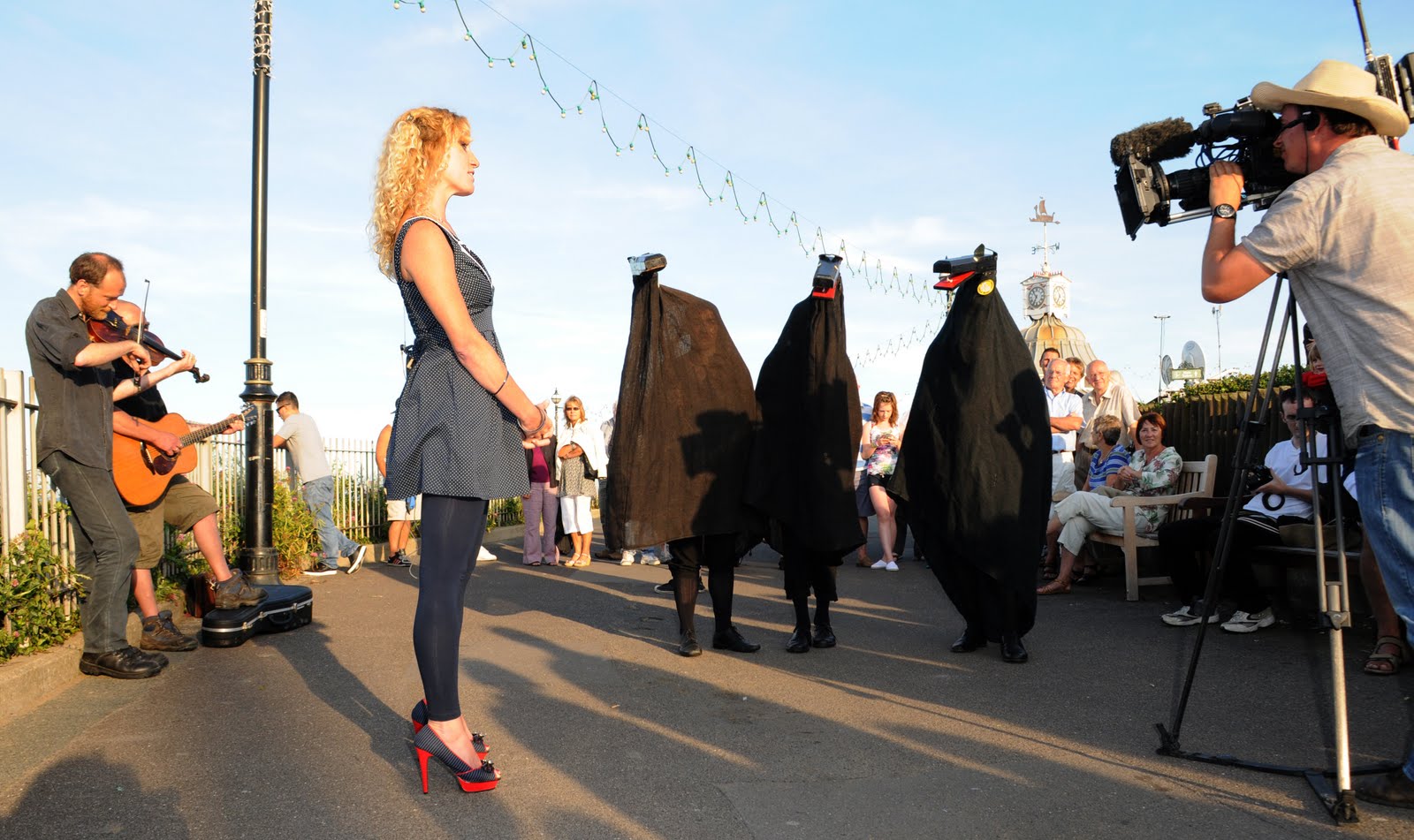 David Kerr Clebrity Photographer: BBC South East at the Broadstairs ...