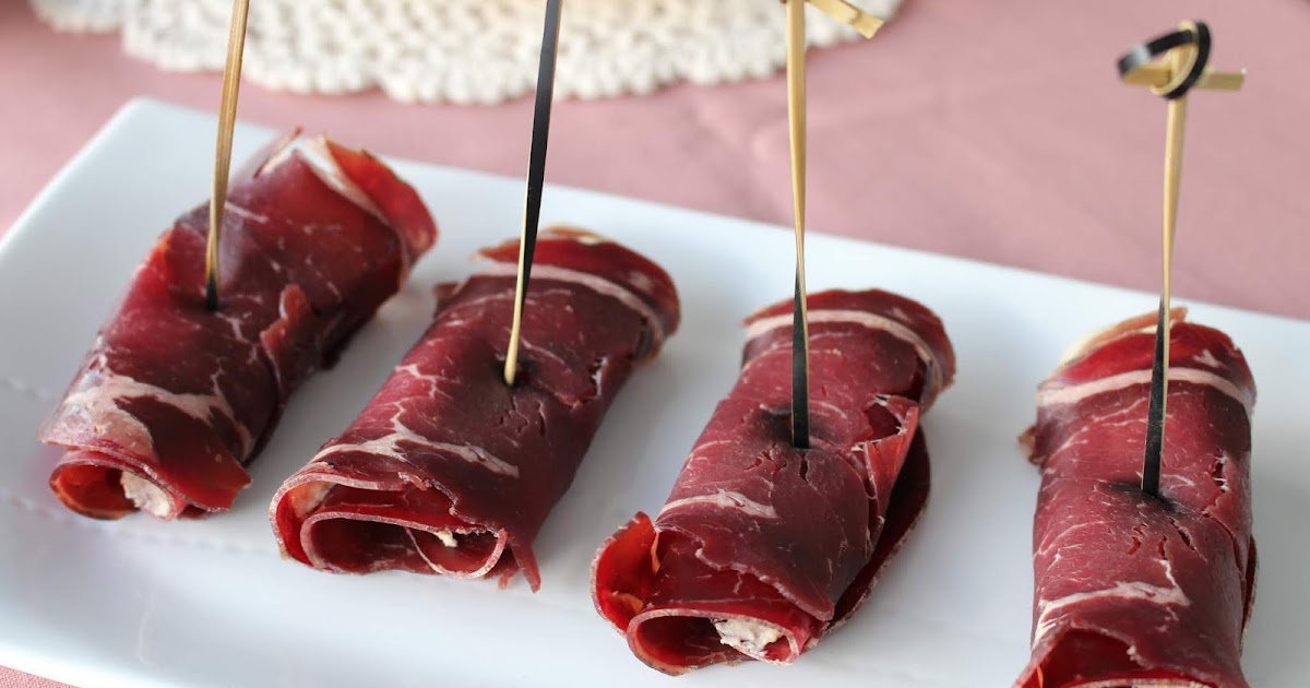 Las recetas de Mónica: Rollitos de cecina con paté de mariscos