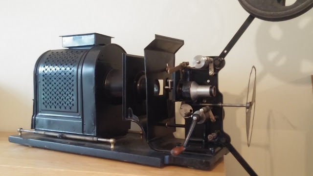 Eduard Liesegang 35mm projector circa 1910 - 1915 ~ Cinegraphica