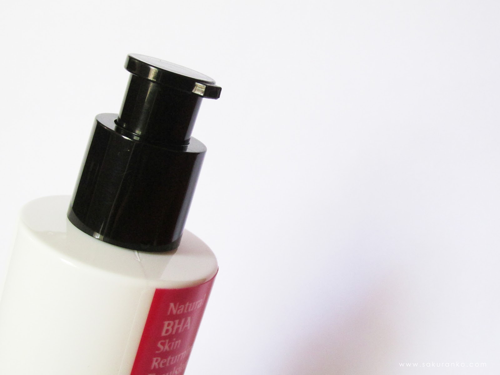 Sakuranko: COSRX Natural BHA Skin Returning Emulsion Review