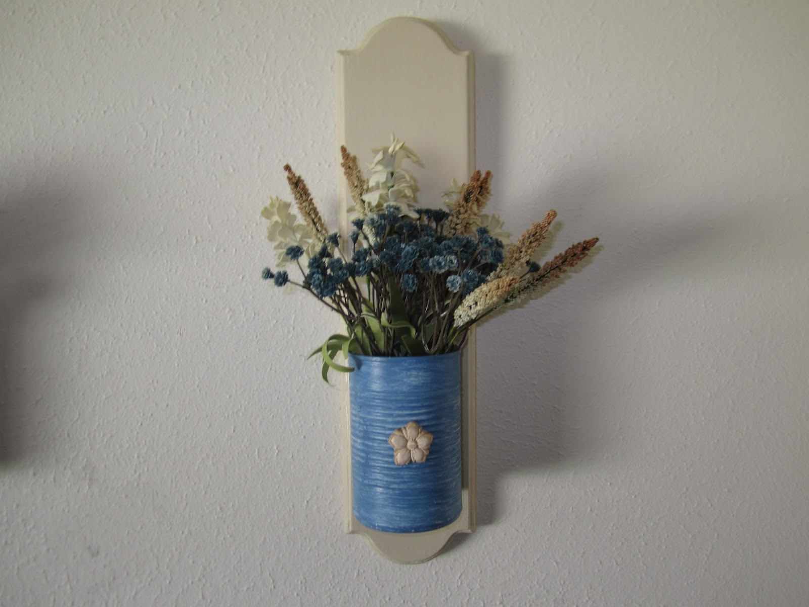 Successful Secrets: Painted Tin Cans For Wall Decor