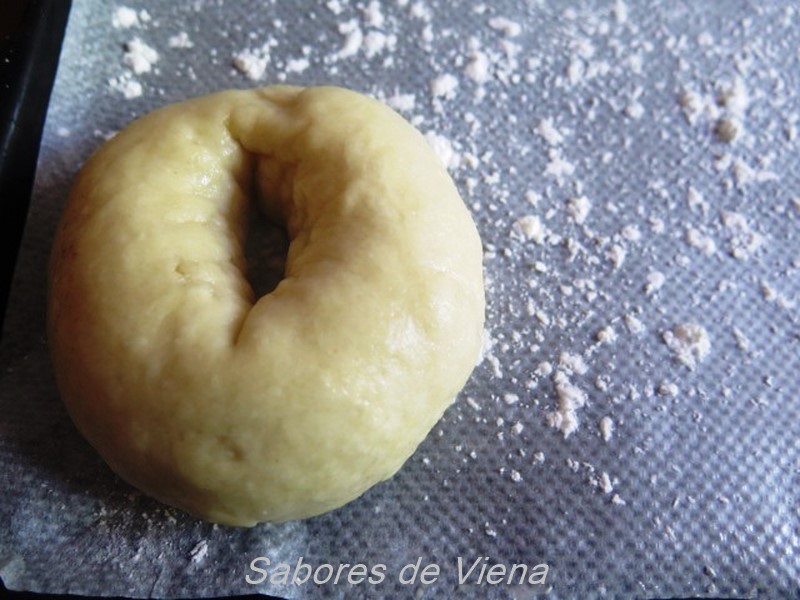 UN PAN LLAMADO BAGEL