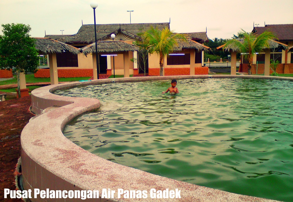 Pusat Pelancongan Air Panas Gadek: KOLAM FASA II