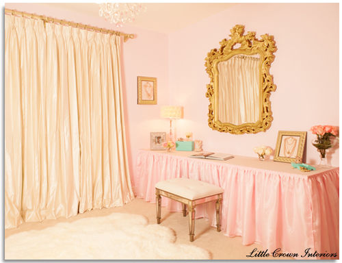 Chateau de Ron: ROSA BARNRUM....