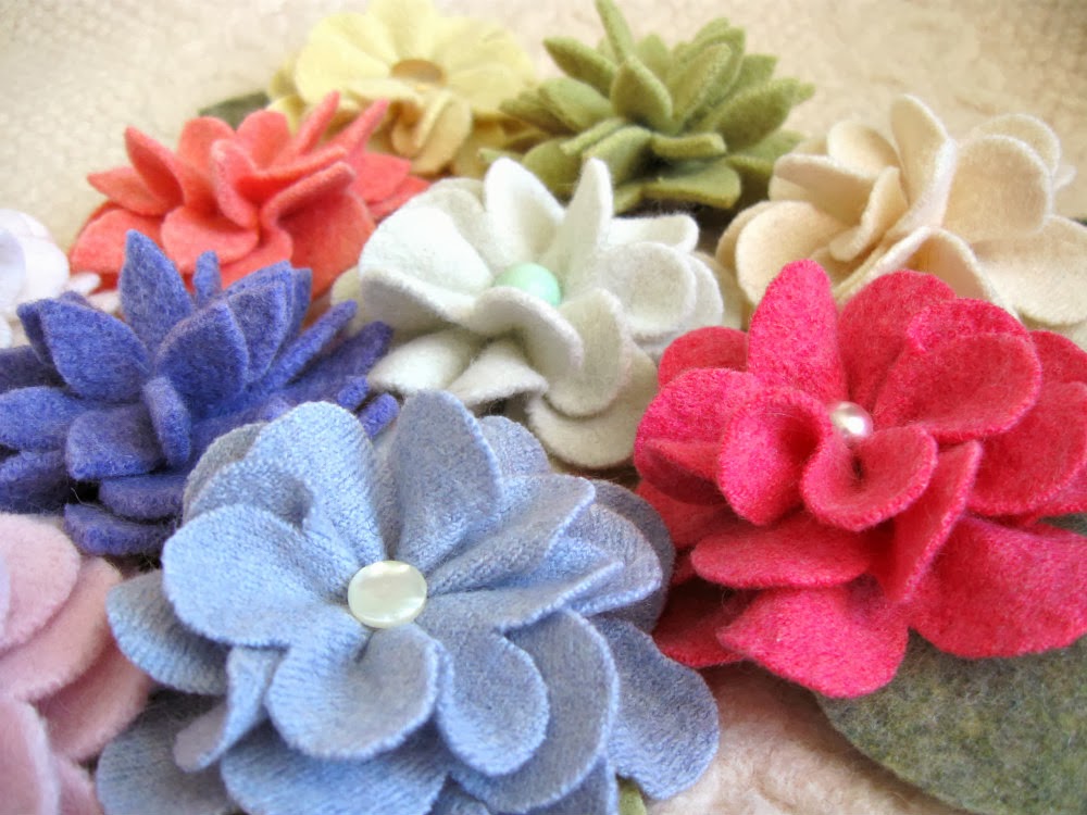 FeltSewGood: Felted Wool Flowers in Spring Pastels