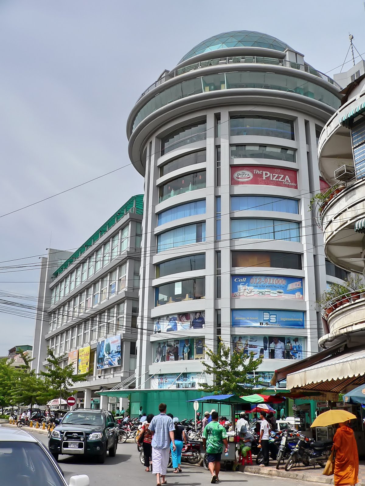All about Cambodia: Sorya Shopping Center, Sorya Market in Phnom Penh ...
