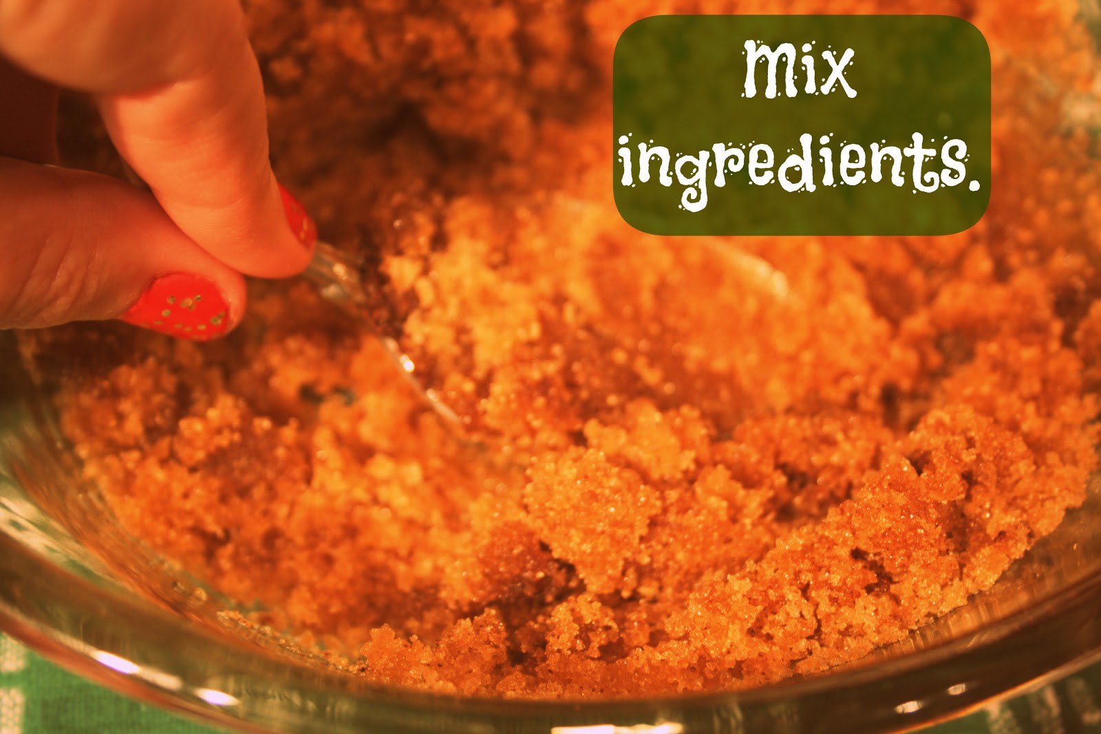 Elle Sees|| Beauty Blogger in Atlanta: Beauty DIY: Gingerbread Sugar Scrub