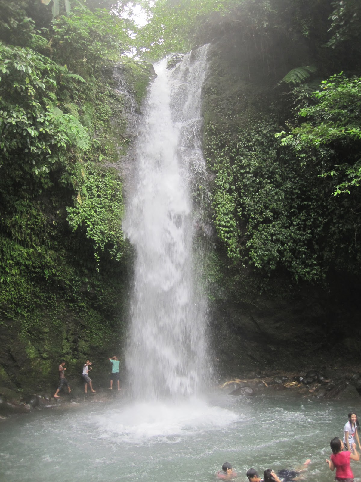 the norm and the craziness....: Busay Falls, Malilipot, Albay