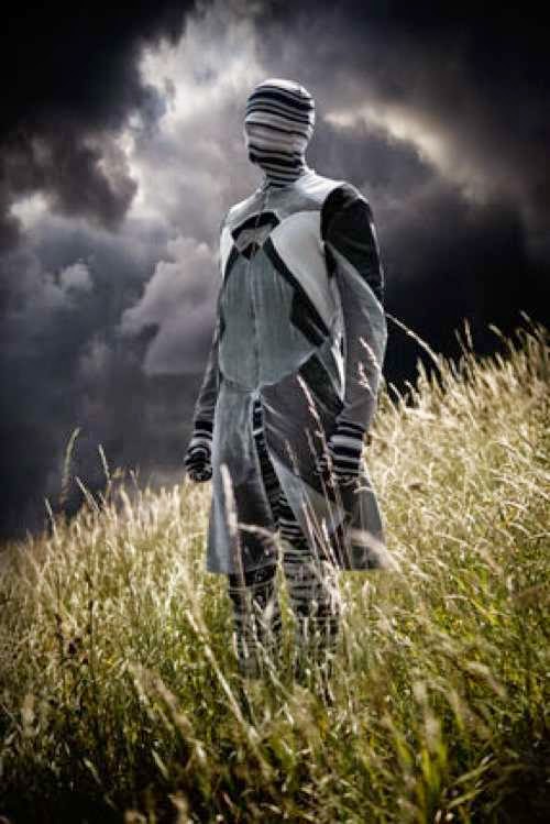 Zentai Blog: Humans without facial features