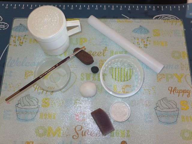 Tea, Cake & Create: A Halloween How-To: Fondant Ghost