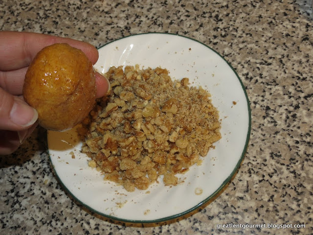 Great Lent Gourmet: DAY 12: Melomakarona or Finikia - Vegan Greek Honey ...