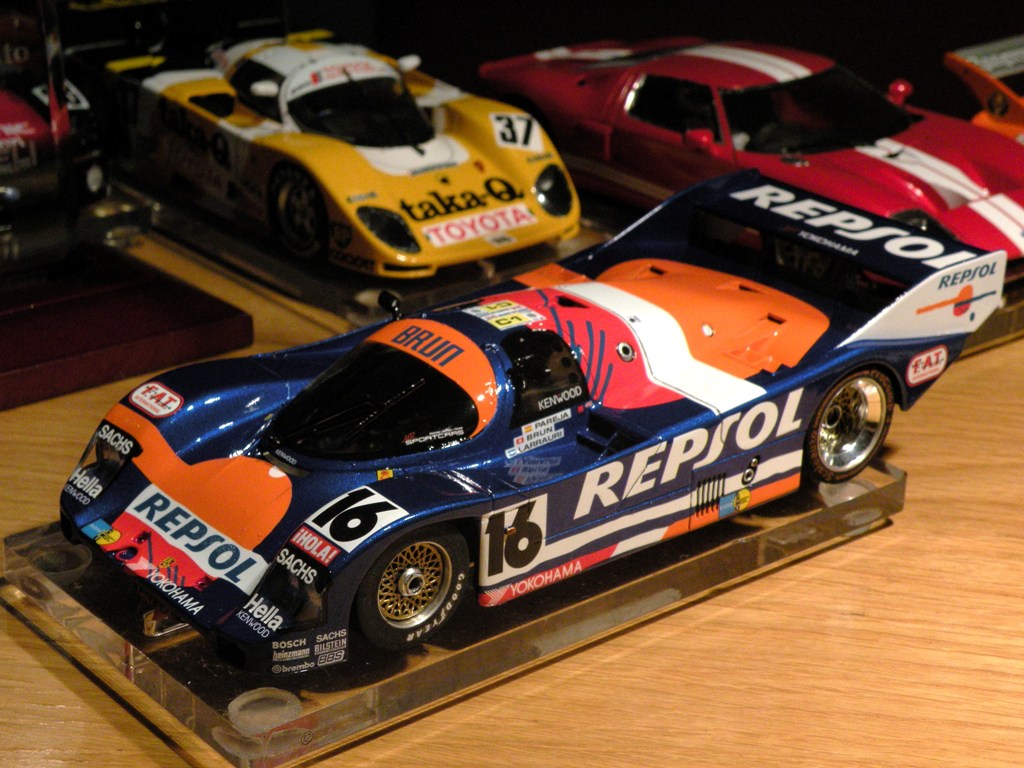 Farolillo Rojo: Porsche 962C Repsol Brun Motorsport - Le Mans 1990