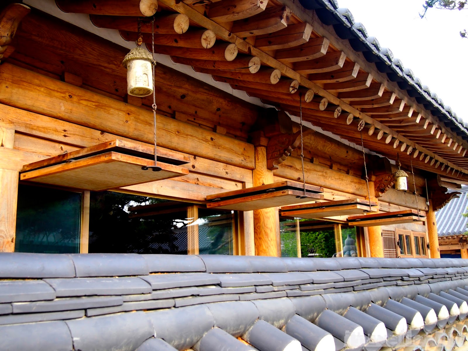Day Trip out of Seoul ~ Jeonju Hanok Village 전주한옥마을 - Travellerelf