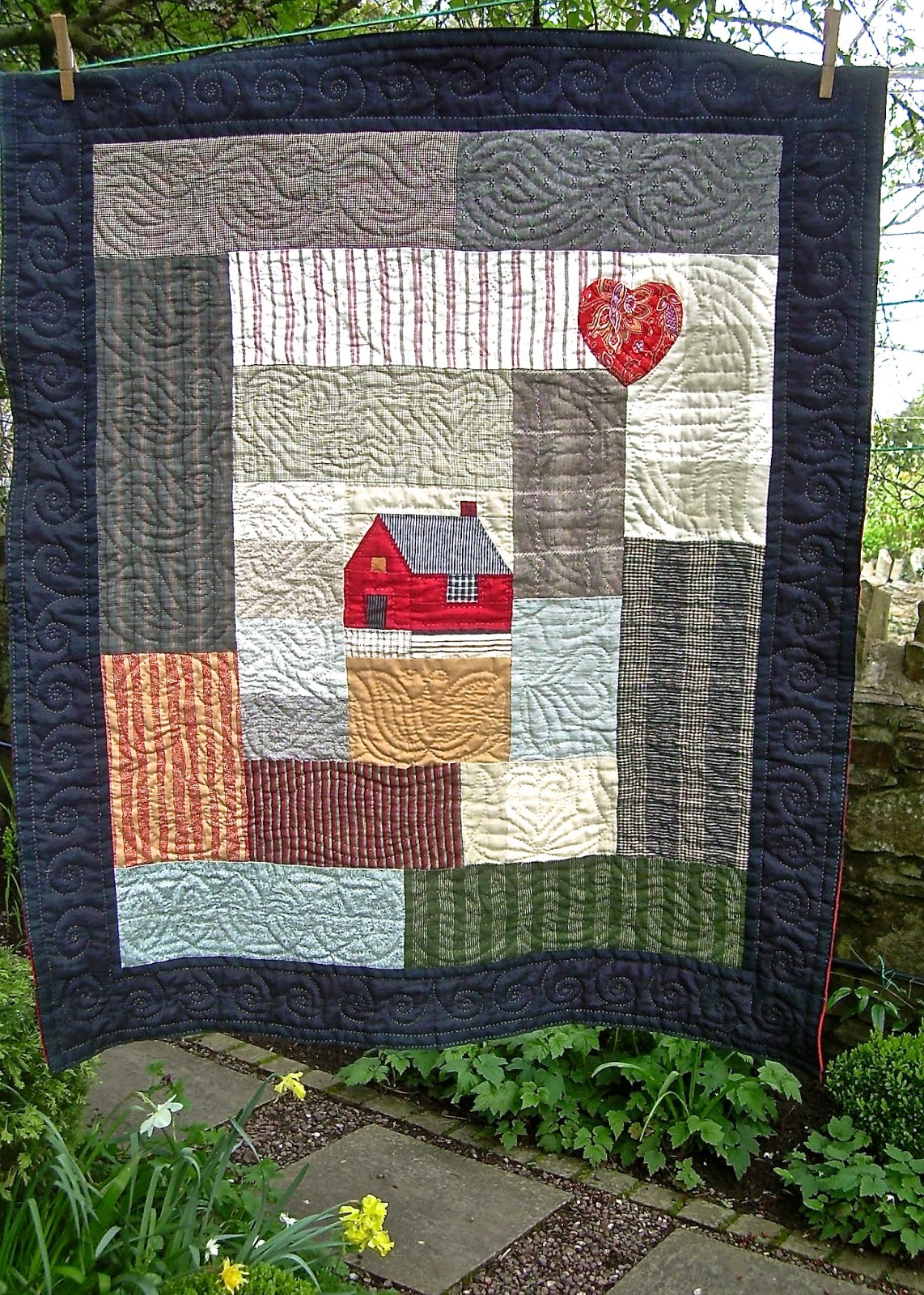 Little Welsh Quilts and other Traditions: Little Welsh House Quilt