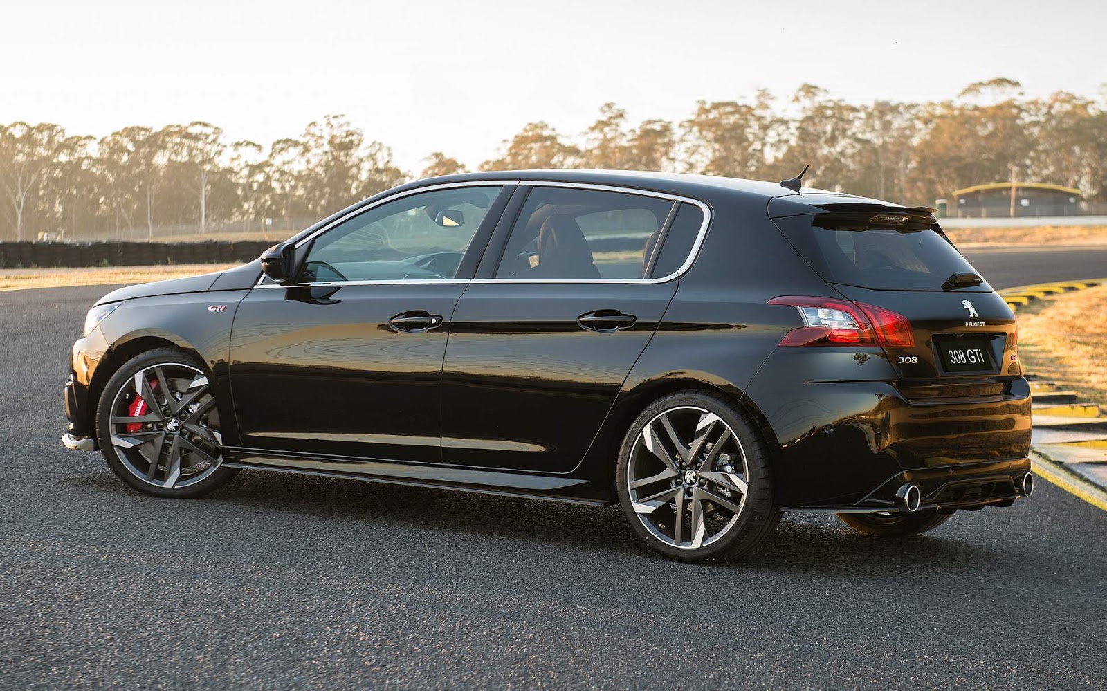 Peugeot 308 GTi ganha versão Sport na Austrália